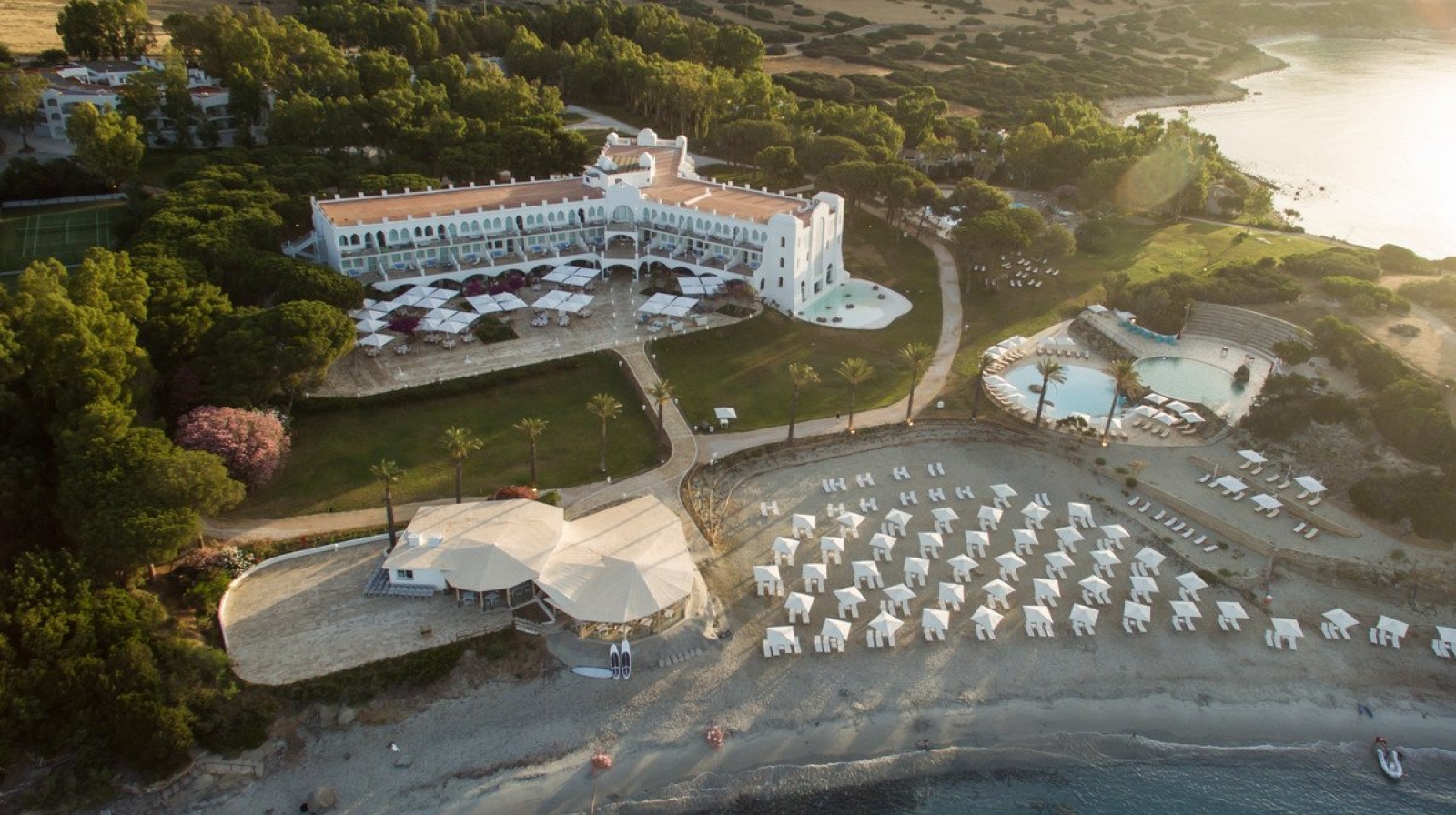 Falkensteiner Resort Capo Boi, Остров Сардиния: номера отеля ...